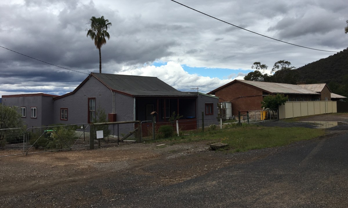 Cockroach Castle – Kandos History